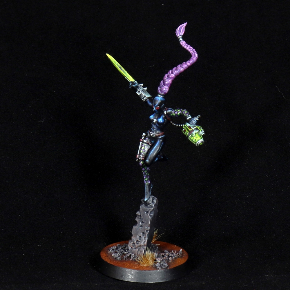Painted Callidus Assassin Miniature, Warhammer 40K - Frozen Fire Arts