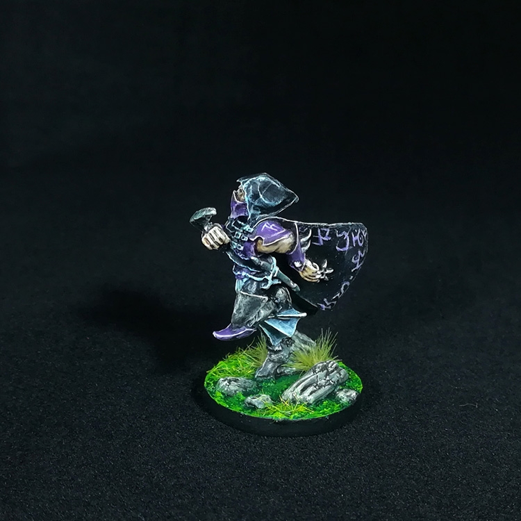 Ninja Dark Elf Assassin Warhammer Painted Miniature - Frozen Fire Arts
