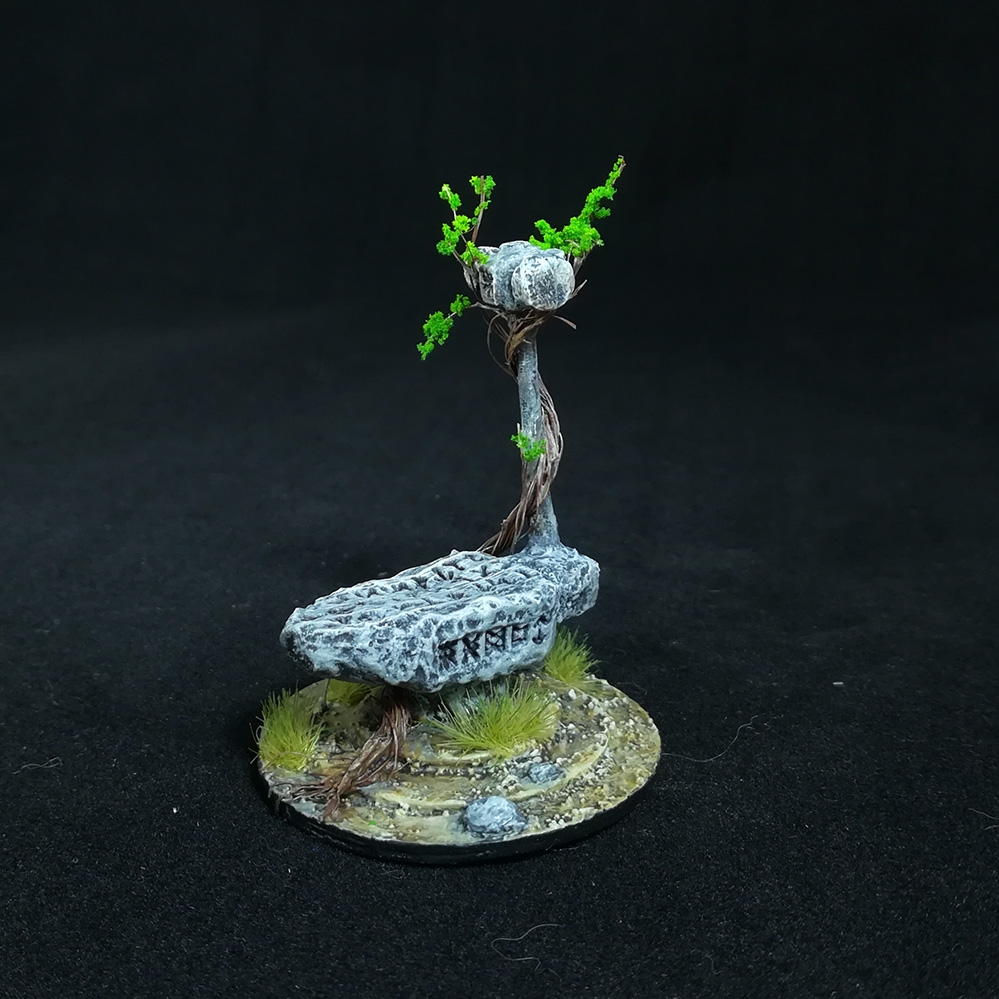 Painted Miniature Stone Anvil, MOMminiaturas - Frozen Fire Arts