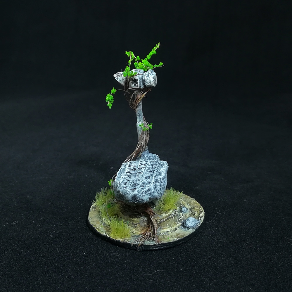 Painted Miniature Stone Anvil, MOMminiaturas - Frozen Fire Arts