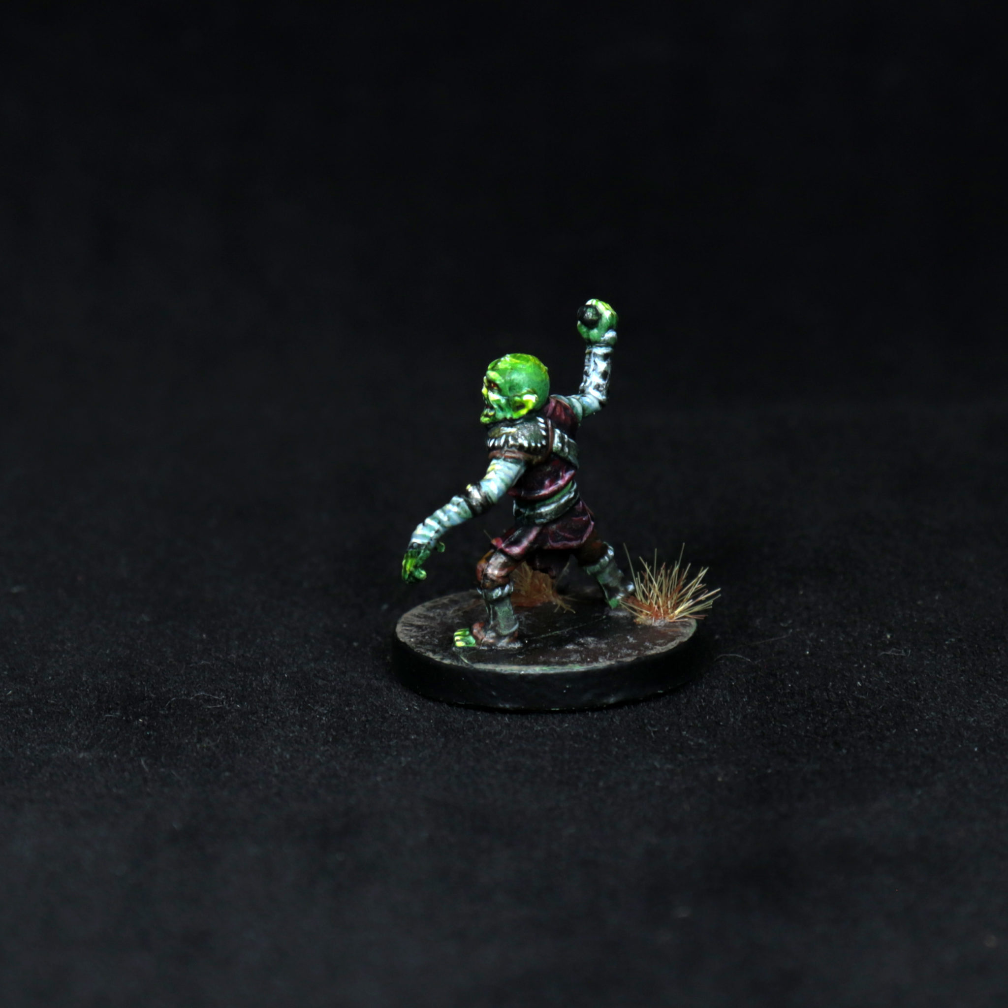 Painted DnD Miniature Goblin Rogue for sale - Frozen Fire Arts